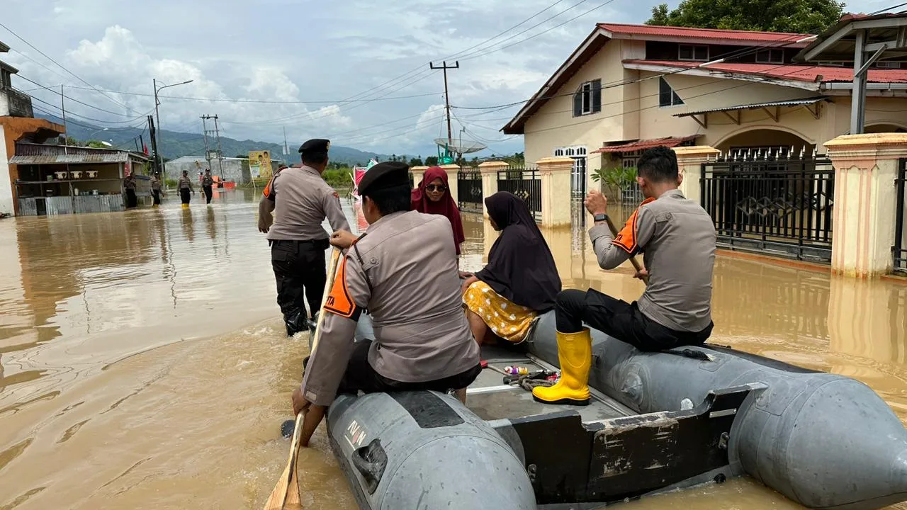 Kapal Perang KRI Badik-623 Sandar di Daerah Asal Namanya - Jambi Daily